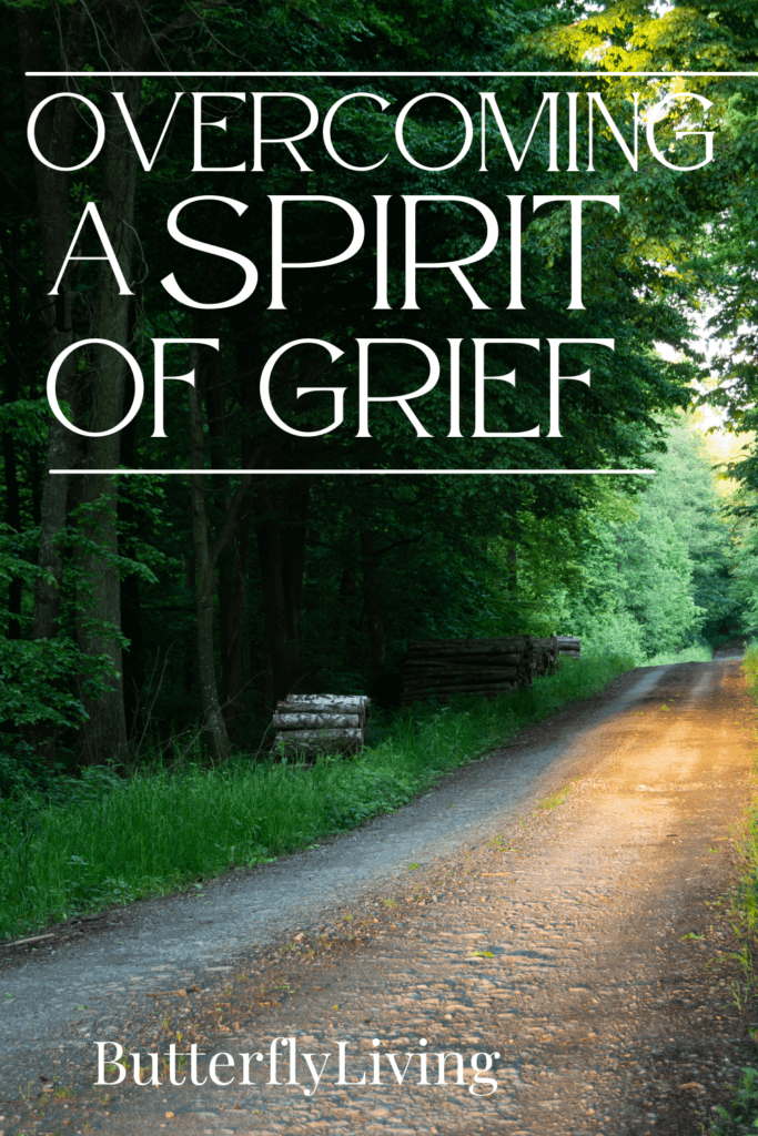 Finding God in Grief: 4 Uplifting Ways to Draw Closer to God Through Loss